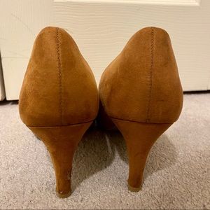 dexflex comfort | Shoes | Dexflex Comfort Brown Faux Suede Heels Wide ...